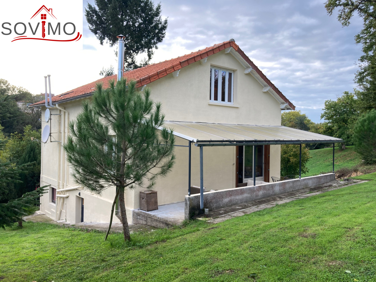Vente maison Confolens 4 pièces 116m² 216000€ | Sovimo