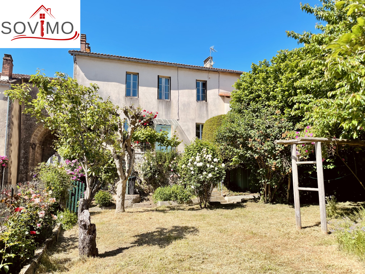 Vente maison Confolens 6 pièces 150.5m² 129600€ | Sovimo